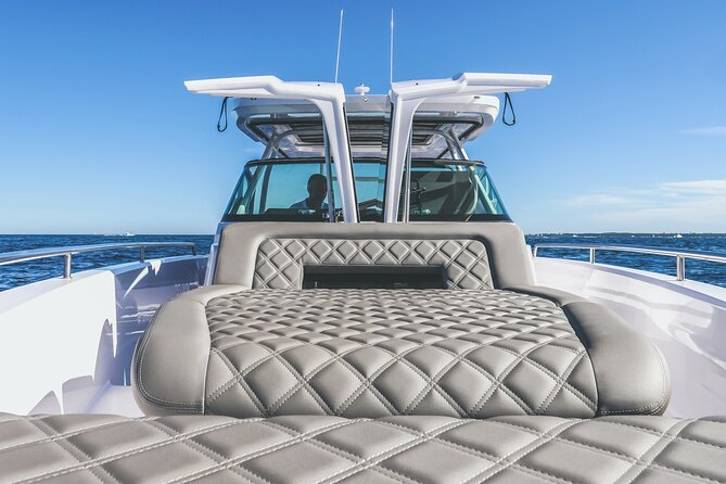 Private Luxury Boat Tour from Paros to Sifnos - Who Should Consider This Tour?