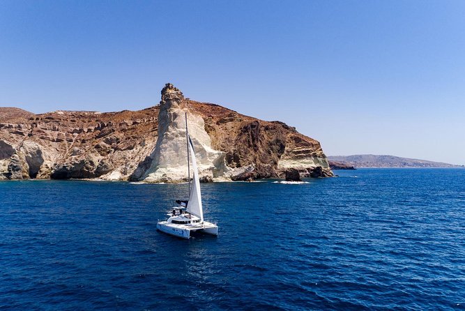 Private Luxury Caldera Cruise with a rich BBQ meal and Open Bar! - Who Should Book This Tour?