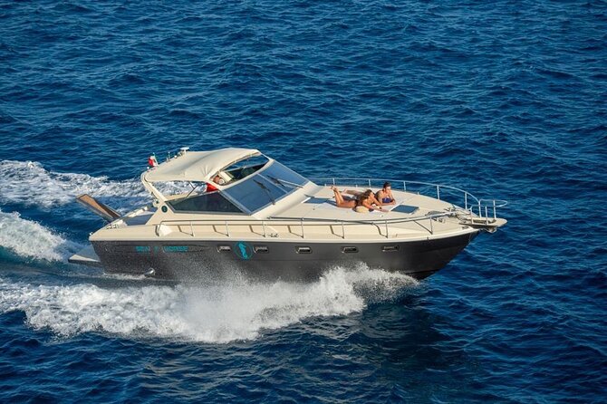 Private Luxury Capri-Amalfi tour with aperitif on board! - The All-Inclusive Experience