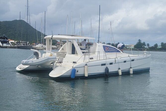 Private Luxury Catamaran - Key Points