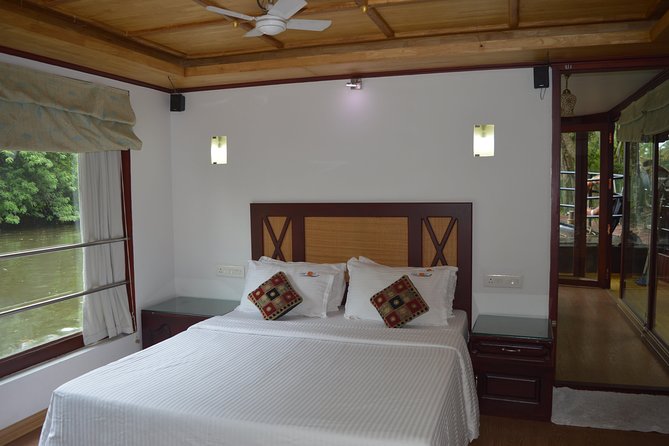 Private luxury Houseboat trip at Alleppy Backwaters. - Pricing and Value
