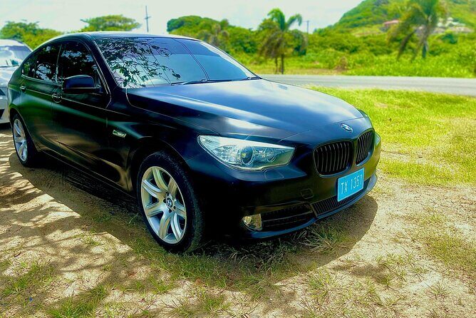 Private Luxury Round-Trip Transfer: Hewanorra International Airport - Key Points