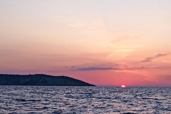 Private Luxury Sunset Cruise Blue Caves Champagne Included 5pax - Authentic Traveler Insights