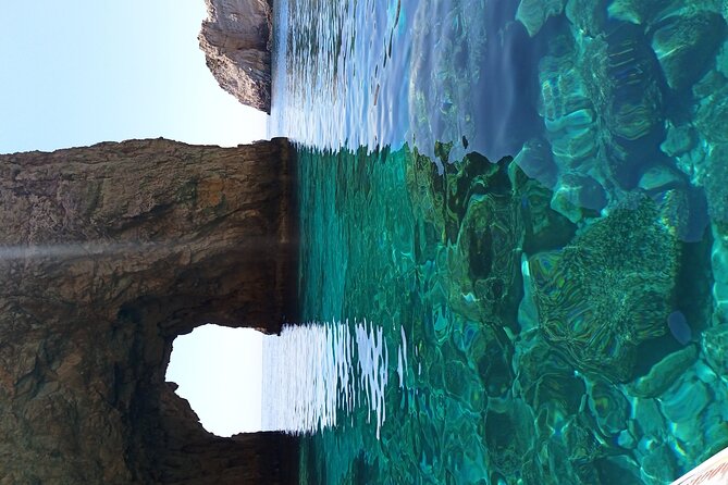 Private Luxury Sunset Cruise Blue Caves Champagne Included 5pax - The Sum Up