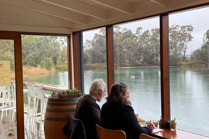 Private Luxury Tour: Penfolds Estate Heritage & Hills Picnic - Key Points