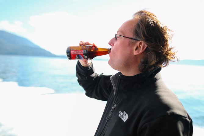 Private Luxury Whale Watch - Discovering Humpback Whales in Juneau