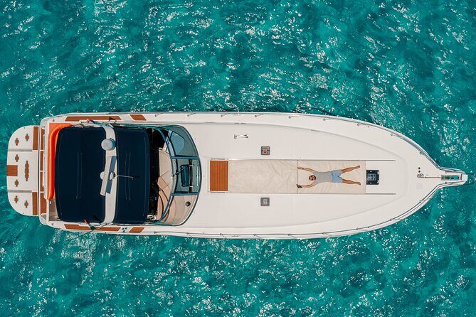 Private Luxury Yacht 55FT Rental in Cancun - In The Sum Up