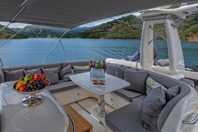 Private Luxury Yacht Cruise on Bosphorus - Customer Reviews and Feedback