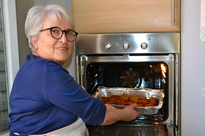 Private Market Tour and Cooking Class in Bologna With Giovanna C - Starter: Crescentine or Tigelle