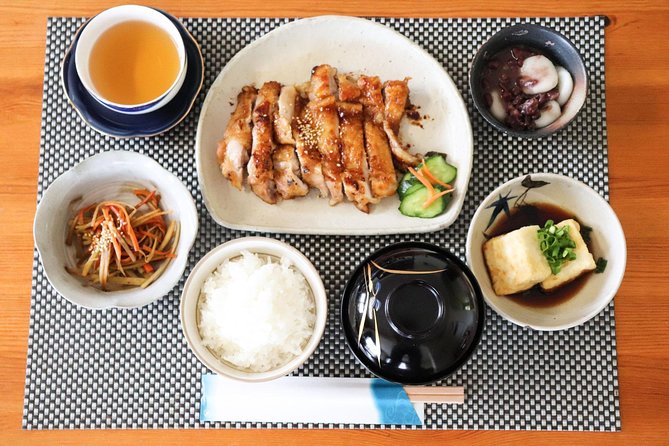 Private Market Tour and Cooking Class With Kanae, a Sapporo Local - Menu Options and Inclusions