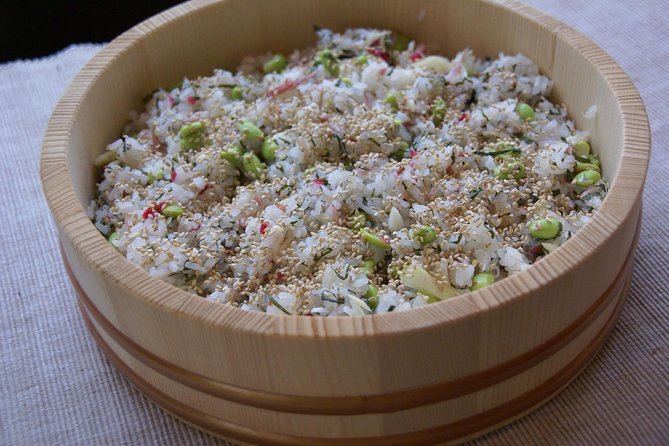 Private Market Tour and Cooking Lesson With a Tokyo Native Makiko in Her Home - Meeting Point and Tour Details