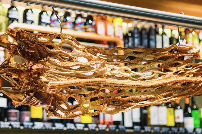 Private Market Tour, Paella & Sangria Cooking Class in Barcelona - Authenticity and Cultural Insights