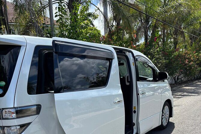 Private MBJ Airport to Lucea/Negril/Ocho Rios/Runaway Bay Resorts - Convenience and Peace of Mind at Arrival