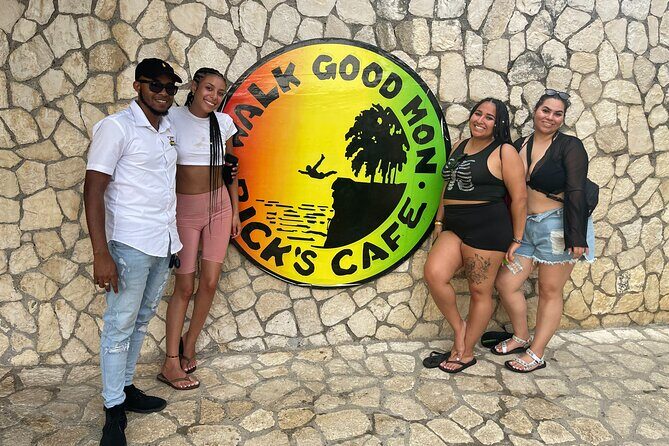 Private MBJ Airport Transfers to Hotels in Jamaica (Round Trip) - The Experience from the Reviews