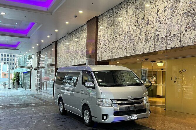 Private Mercedes Airport Transfers in Auckland - The Experience: What You Can Expect