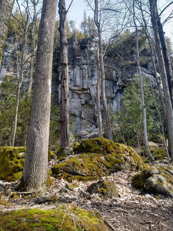 Private Metcalfe/Duncan Caves Hike-Collingwood/Blue Mountain - The Details That Make This Hike Stand Out