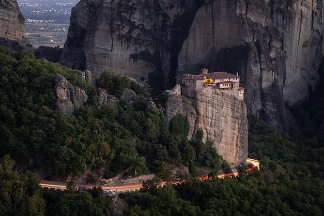 Private Meteora By Night Photography Tour - Discovering the Private Meteora By Night Photography Tour