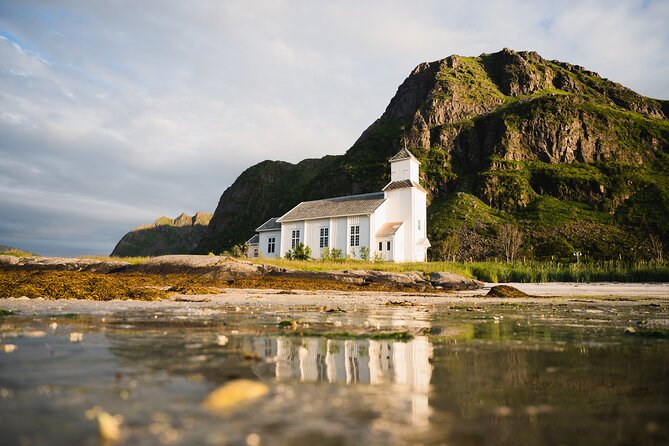 Private Midnight Tour To Gimsøya - Analyzing the Value