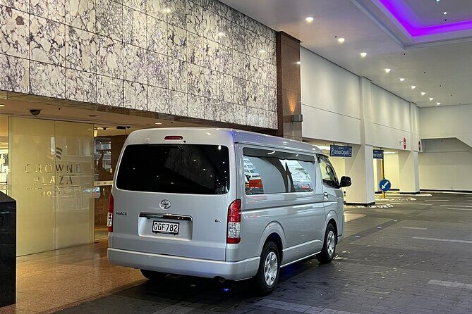 Private Mini Van Transfer From Auckland City To Auckland Airport - Who is this service best suited for?