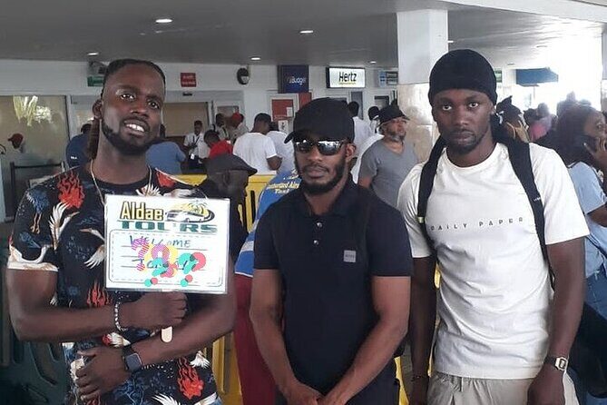 Private MoBay Airport Shuttle to RIU Aquarella Falmouth & More - Key Points