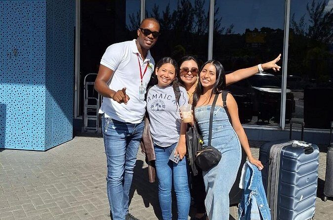 Private MoBay Airport Shuttle to RIU Aquarella Falmouth & More - Who is this Transfer Best Suited For?