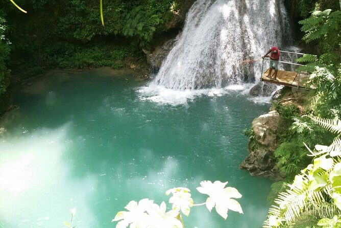 Private Montego Bay Shore Excursion to the Blue Hole - Lunch and Beach Relaxation at Bamboo Blu