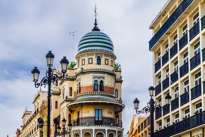 Private Monumental Walking Tour in Seville - Customer Feedback and Ratings
