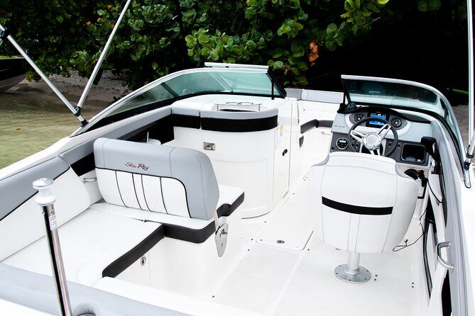 Private Moon-Watch Boat Cruise in Fort Lauderdale - The Practical Details
