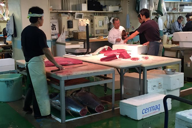 Private Morning Yanagibashi Fish Market Tour in Nagoya - Guided Experience