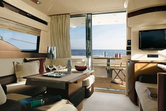 Private Motor Yacht Cruise in Santorini - Meeting and Pickup Information