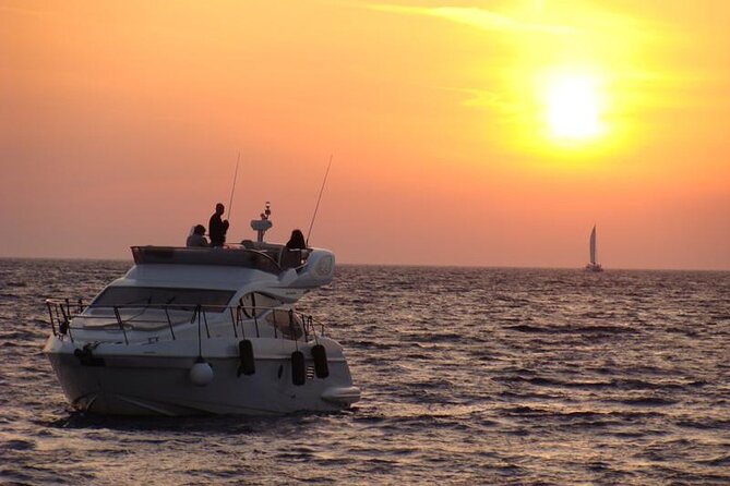 Private Motor Yacht Cruise in Santorini - Guest Reviews and Experiences