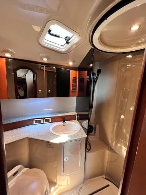 Private Motorboat Sunset Cruise  Negril Small Groups 1-8 - Key Points