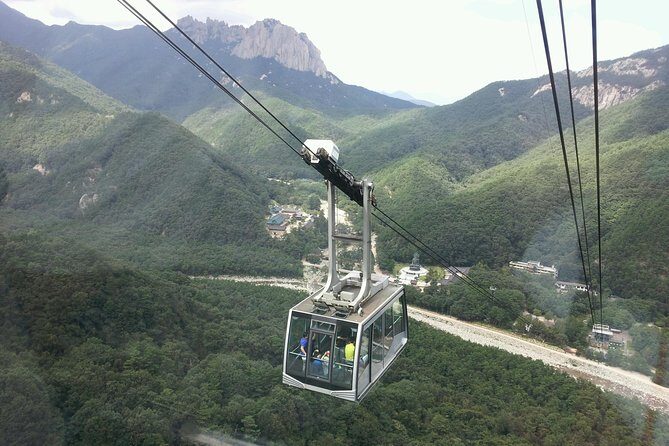 Private Mt.Seorak national park Tour and Sokcho - Transportation, Timing, and Group Dynamics