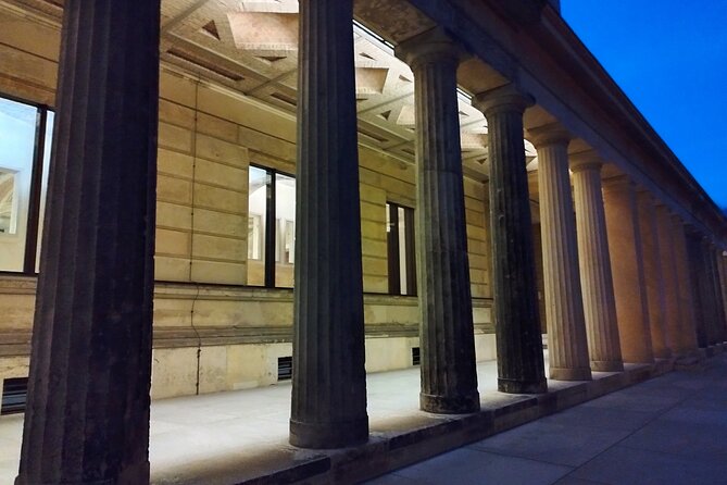 Private (multi)Berlin Rickshaws Highlights Taylor Made - Professional Guides and Photography Skills