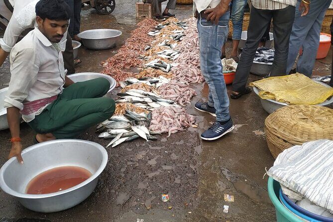 Private Mumbai by Dawn and Spiritual Temple Tour - FAQ