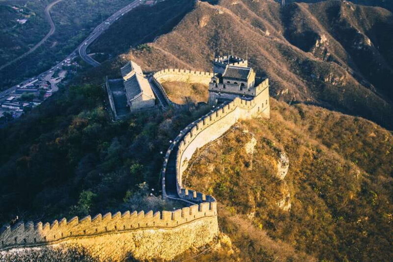 Private Mutianyu Great Wall Tour with English Driver - Authentic Beijing Cuisine and Cultural Touches