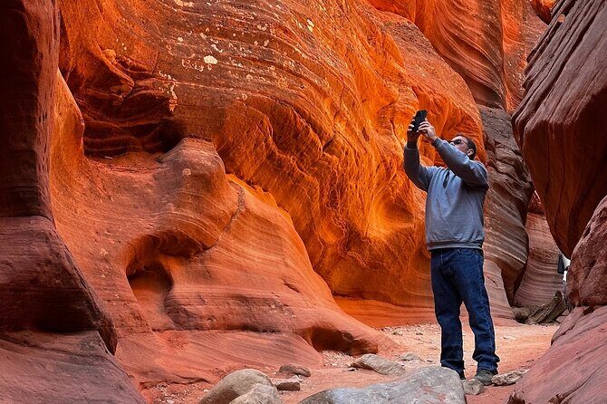 Private Mystical Slot Canyon Tour by 4WD - Transportation and Group Size