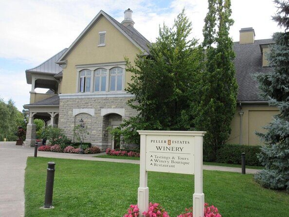 Private Niagara Falls-Niagara-on-the-Lake Day Trip and Winery Tour from Toronto - The Itinerary Breakdown
