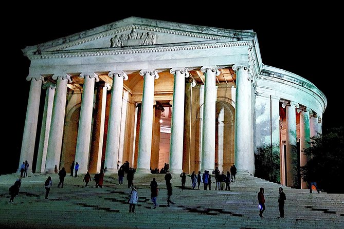 Private Night-Time Monuments Tour of DC for up to 10 Guests - Who Would Enjoy This Tour Most?