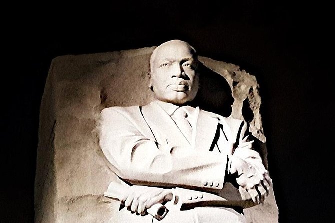Private Night-Time Monuments Tour of DC for up to 10 Guests - FAQ