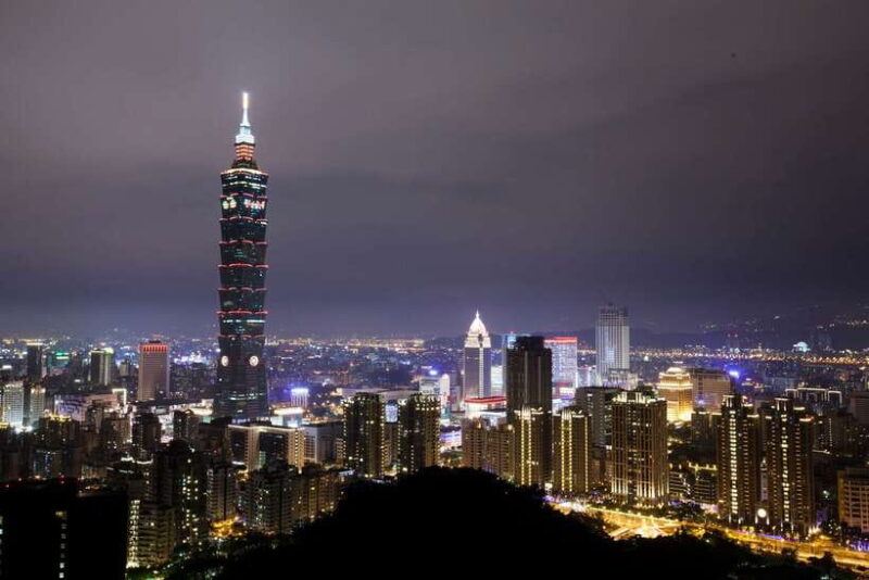 Private Night Tour: Taipei City Highlights - Key Points
