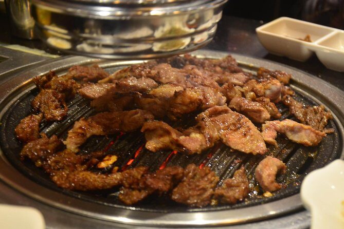 Private Nightlife Trip to See Wonderful Acrobatic Show Enjoy Delicious Barbecue Buffet Dinner - An Overview of the Experience