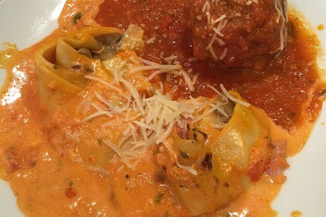 Private North End Neighborhood Tour - Movie Locations and Street Art