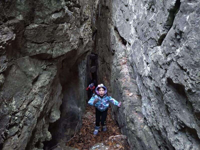 Private Nottawasaga Bluffs Caves Hike - Creemore/Collingwood - Key Points