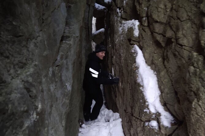 Private Nottawasaga Bluffs Caves Snowshoe, Collingwood/Creemore - Who Should Consider This Tour?