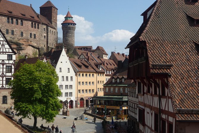 Private Nuremberg Harbor Transfer to Nuremberg City Center - FAQ
