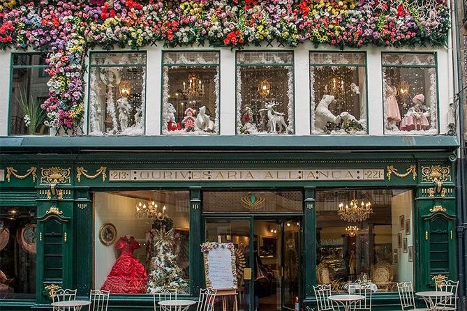 Private off the Beaten Walking Tour Porto With a Local Expert - Savoring Local Flavors: Coffee and Pastries
