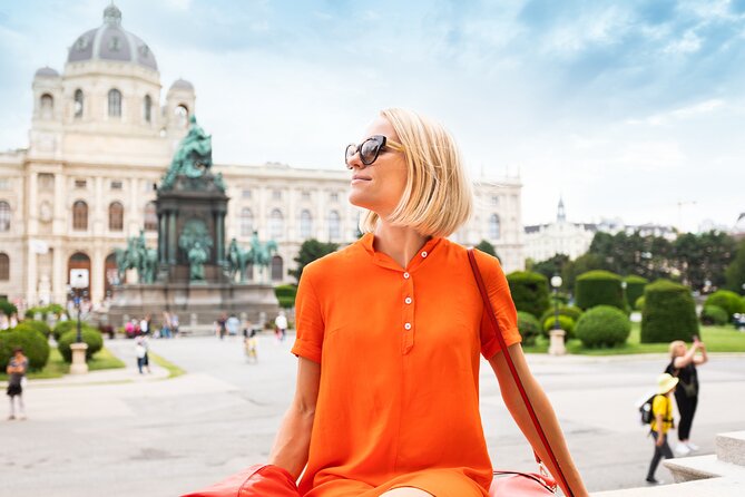 Private Old Town Professional Photo Walk in Vienna - Price and Booking: Is It Worth It?