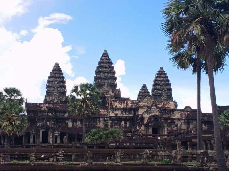 Private One Day Trip-The Best Experience to Angkor Temples - Midday: Temples of Reflection and Nature