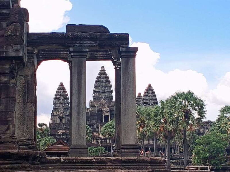 Private One Day Trip-The Best Experience to Angkor Temples - Afternoon: The Crown Jewel—Angkor Wat